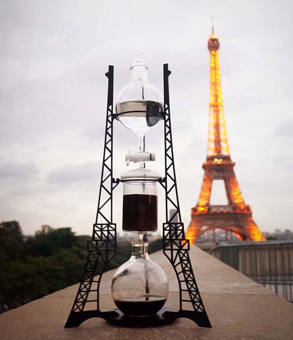 Spectacular steampunk coffee machine